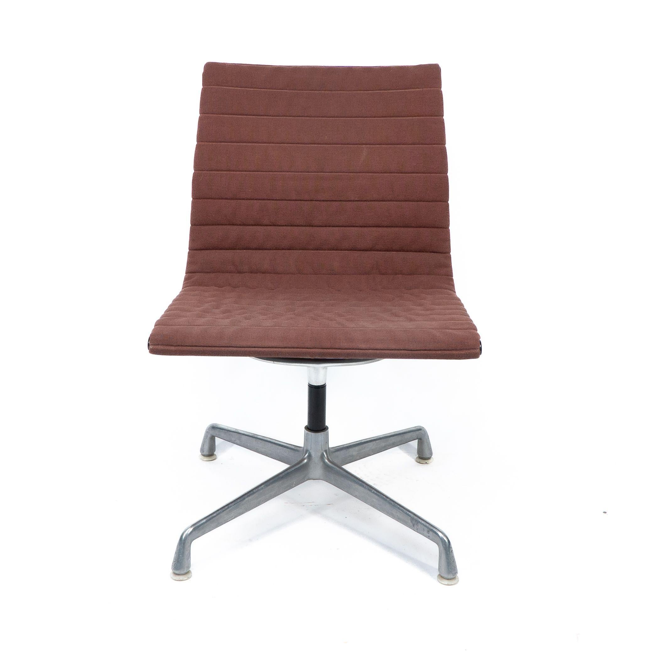 Charles and Ray Eames for Herman Miller. An swivel aluminium revolving ...