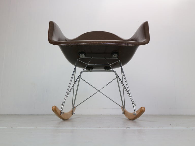 Charles and Ray Eames "Rar" Brown Original Rocking Chair, 1977 For Sale ...