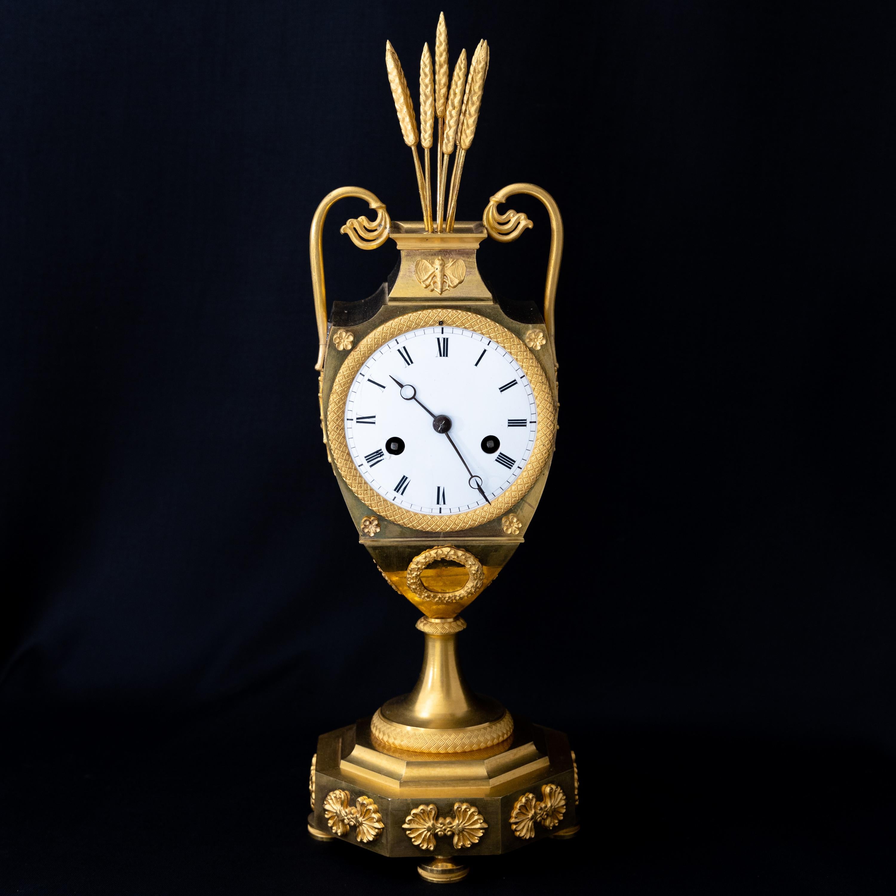 Charles X Vase Pendule Clock, France, 1830s at 1stDibs | pendule reponse