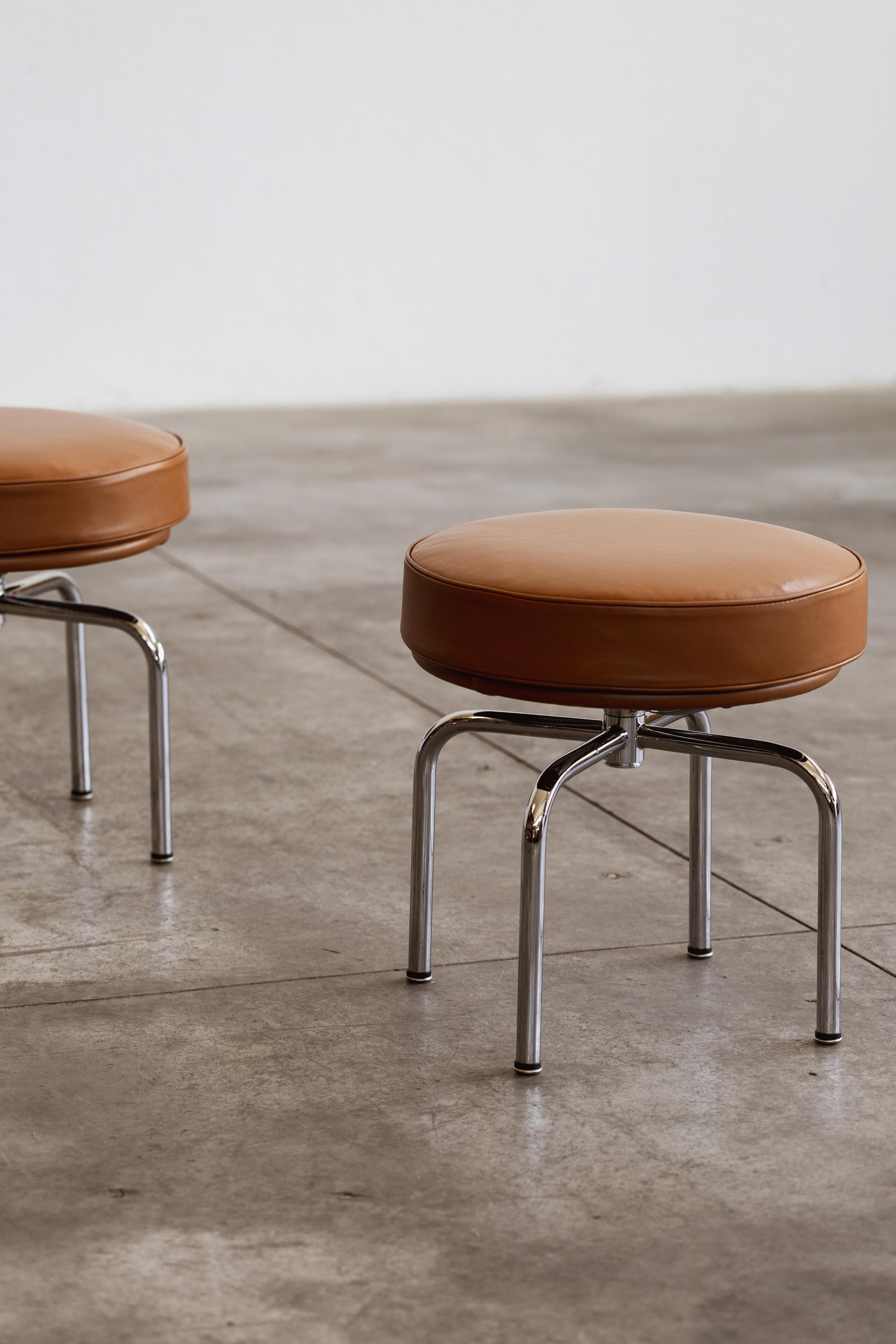 Charlotte Perriand “LC8” Stools for Cassina, 1929, Set of 2 For Sale at ...