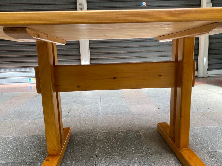 Charlotte Perriand, Table the Arcs 1600, circa 1969 For Sale at 1stDibs