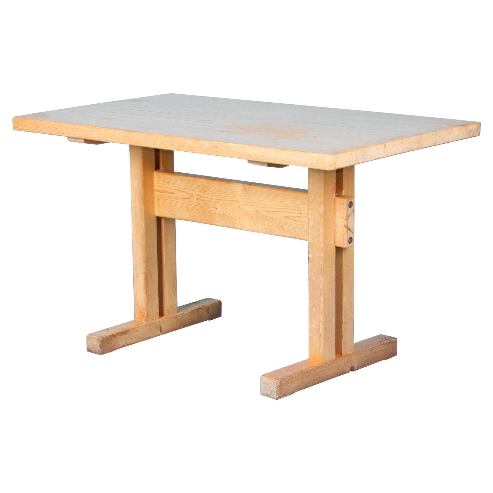 Charlotte Perriand, Table the Arcs 1600, circa 1969 For Sale at 1stDibs