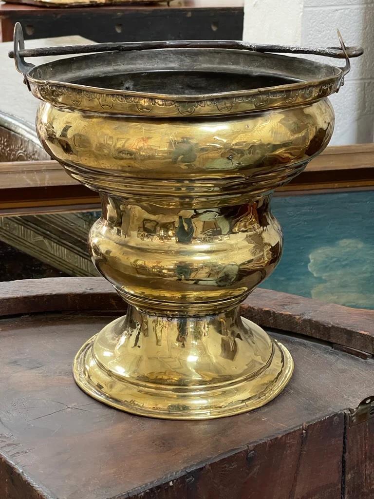 Charming 18th Century French Brass Bucket For Sale at 1stDibs