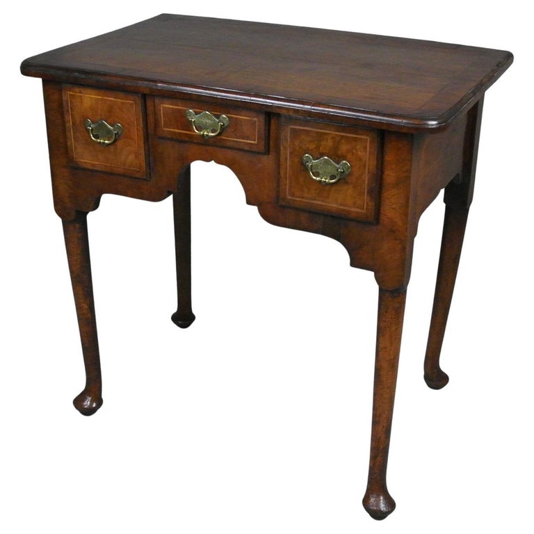 Charming and Small George II Walnut Lowboy C. 1740 at 1stDibs