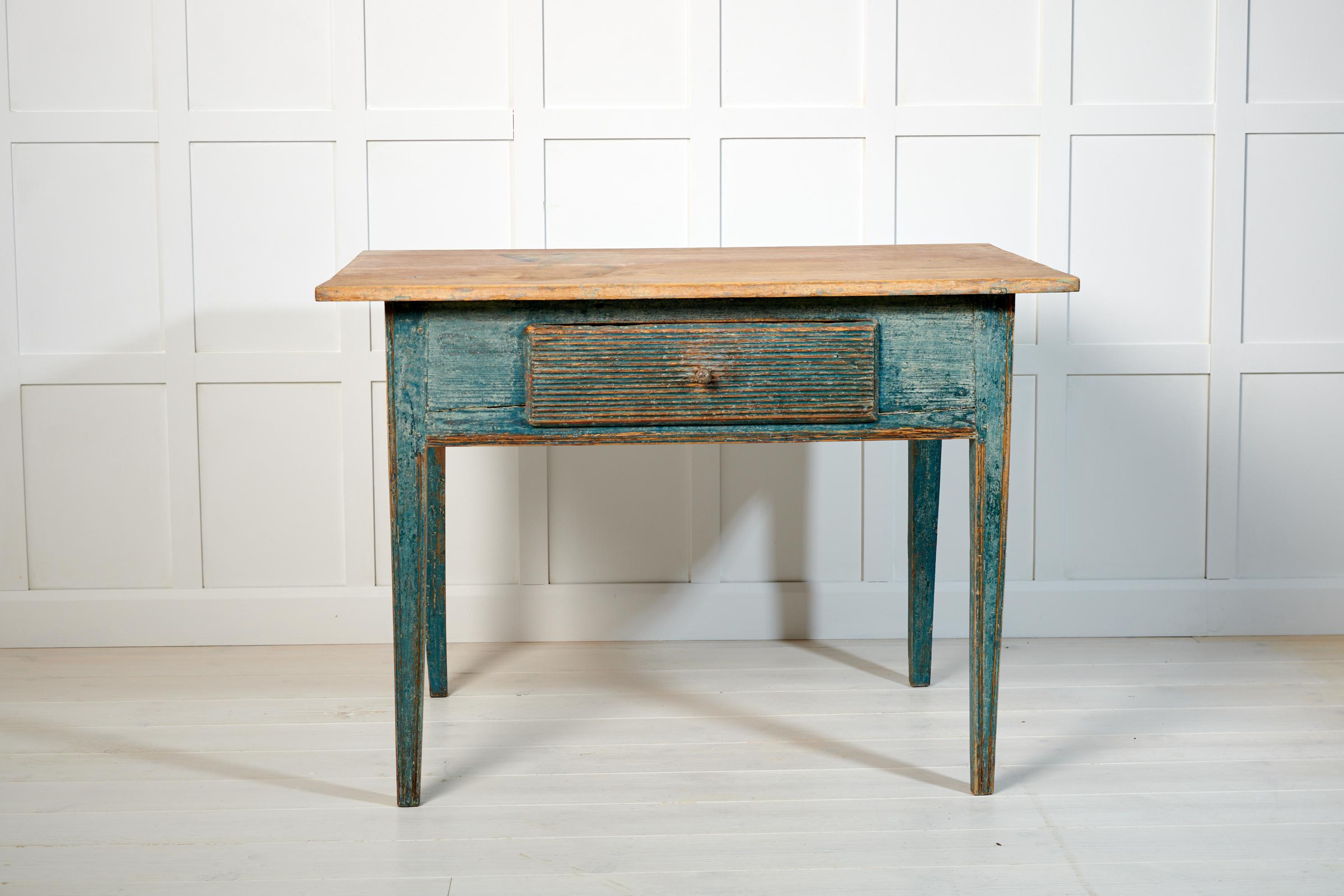 Charming Swedish Antique Gustavian Style Country Table For Sale at 1stDibs