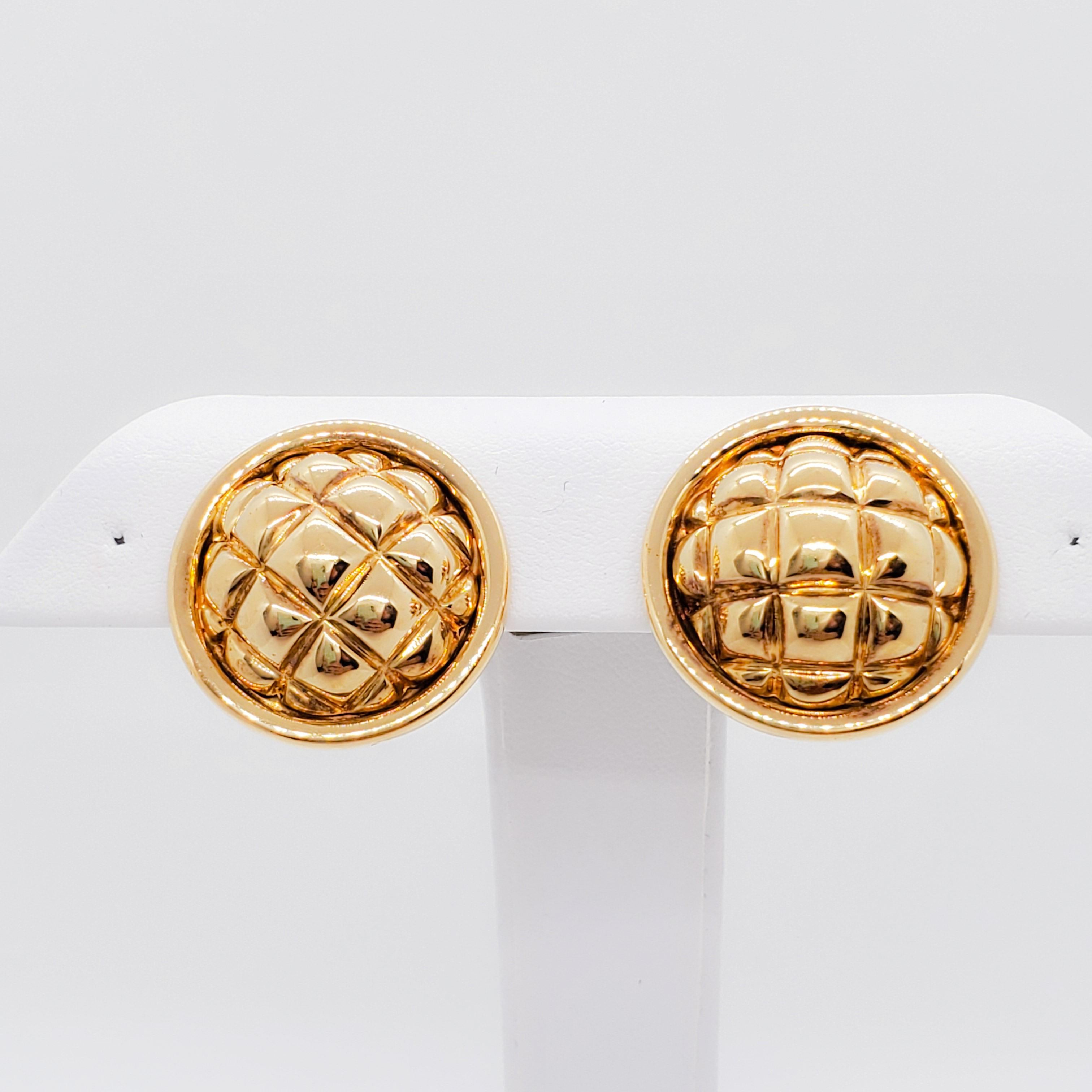 Chaumet Estate Earrings in 18 Karat Yellow Gold For Sale at 1stDibs