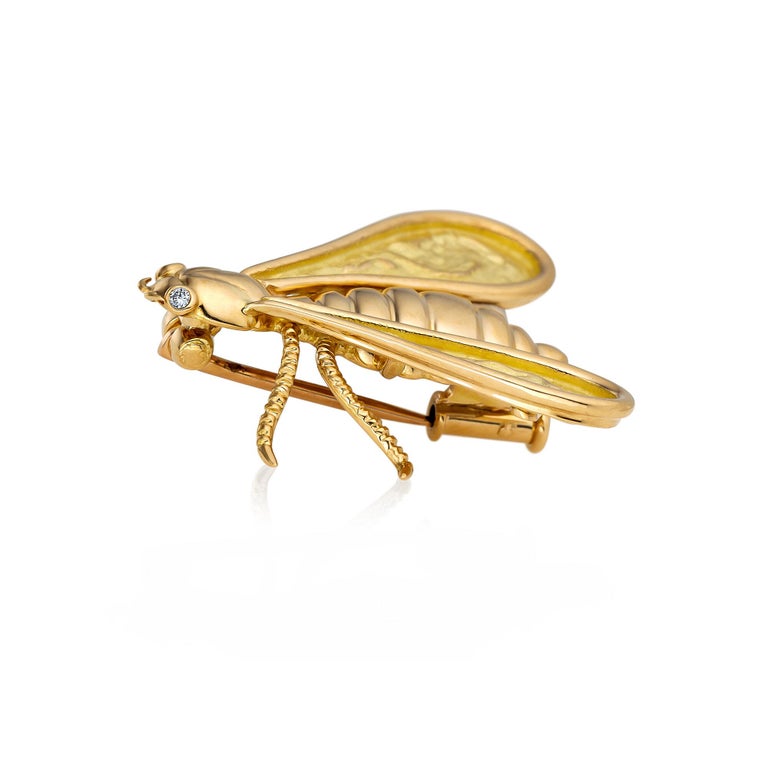 Chaumet Paris Vintage Diamond Gold Bee Brooch at 1stDibs