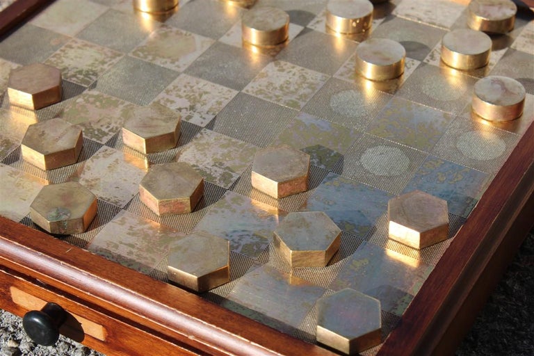 Checkers in solid brass and wood, Italy 1970 For Sale at 1stDibs