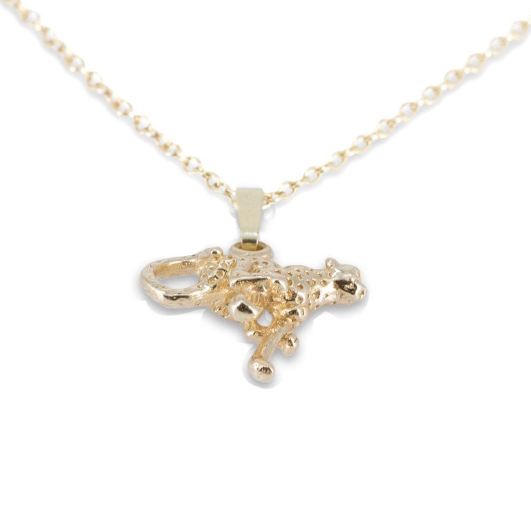 Cheetah Pendant in Solid Gold For Sale at 1stDibs