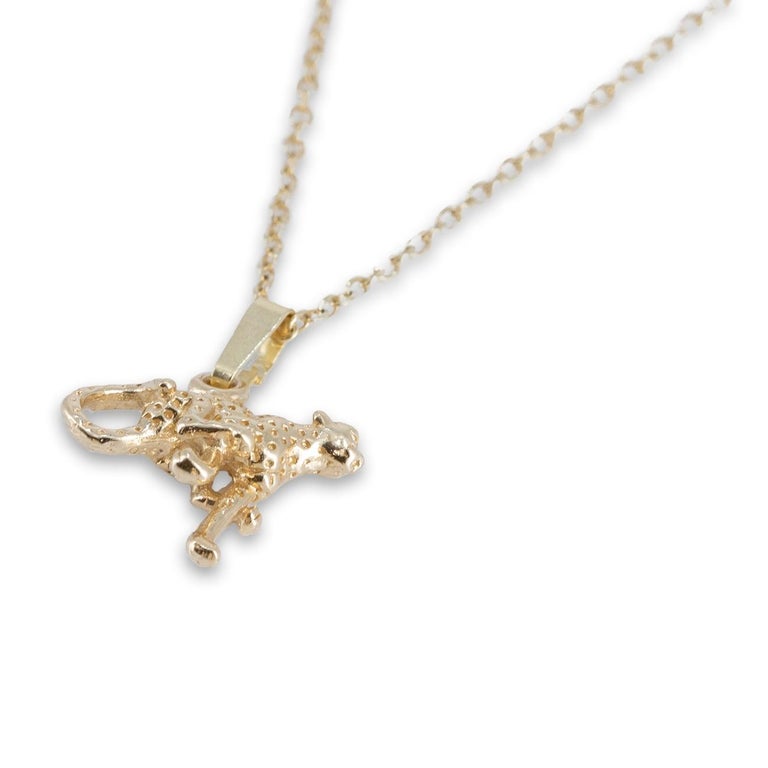 Cheetah Pendant in Solid Gold For Sale at 1stDibs
