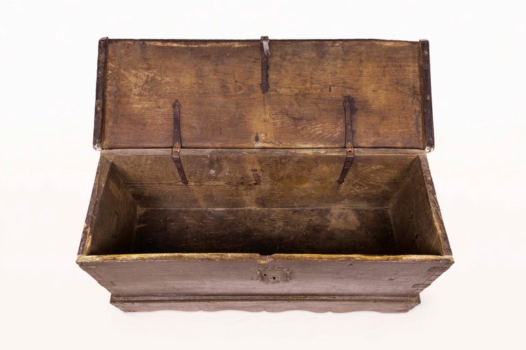 Chest, 17th Century, Spain For Sale at 1stDibs