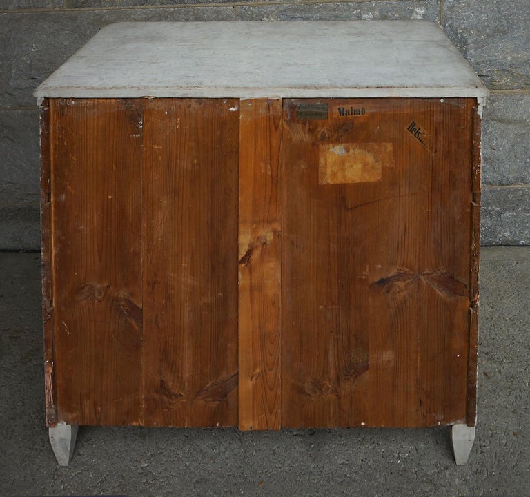 Chest of Drawers with Reeded Front at 1stDibs