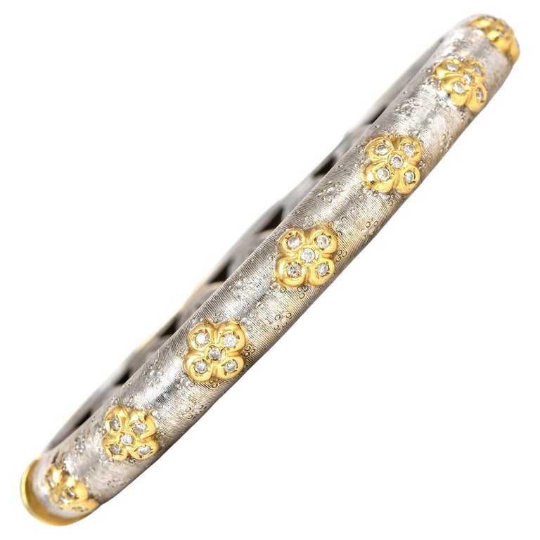 Chic Italian Diamond 18K White Gold Bangle Bracelet at 1stDibs