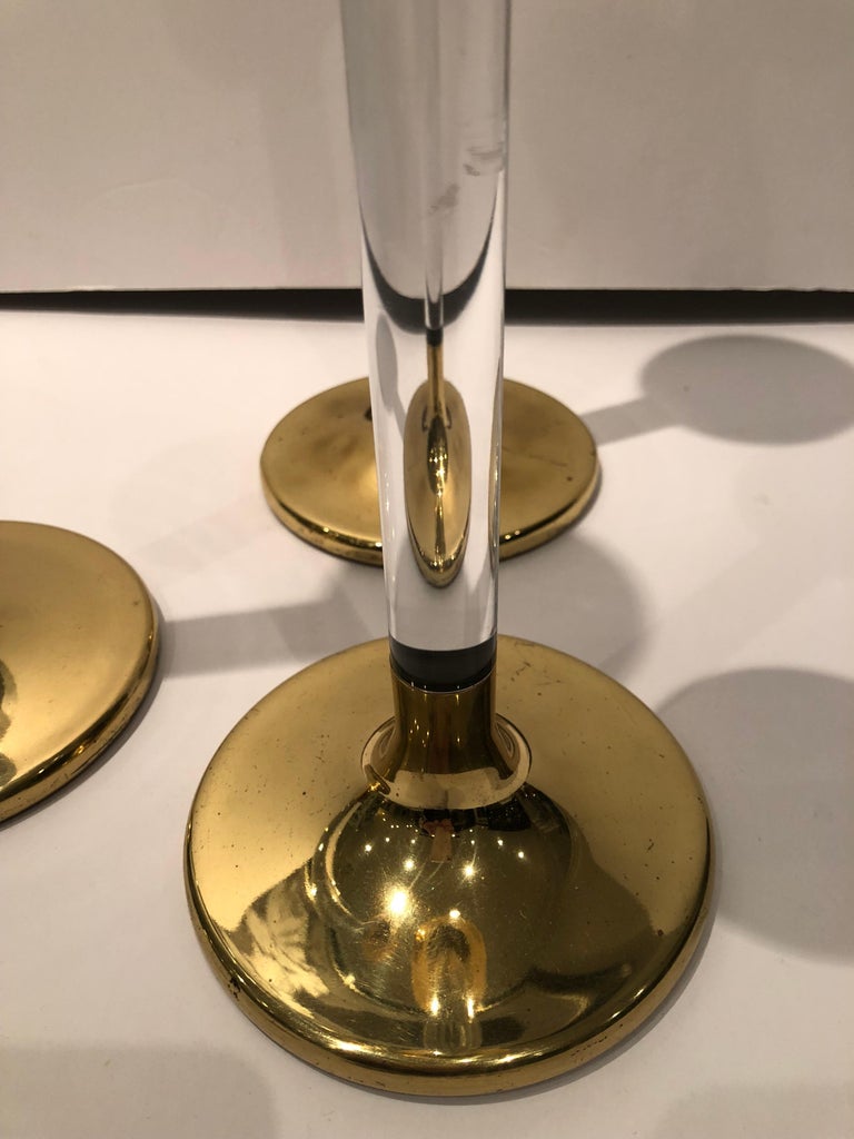 Chic Mid-Century Modern Set of 3 Lucite and Brass Candlesticks at 1stDibs