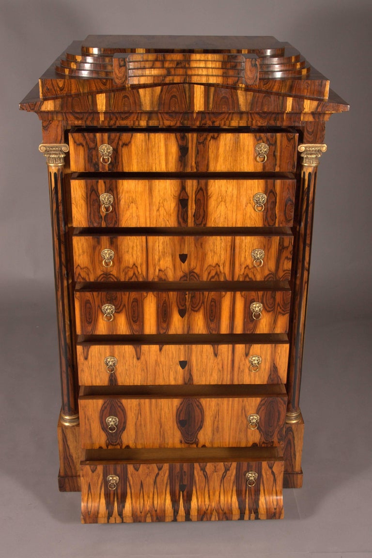 Chiffonier und Kommode im Biedermeier-Stil, exotisches Furnier im ...