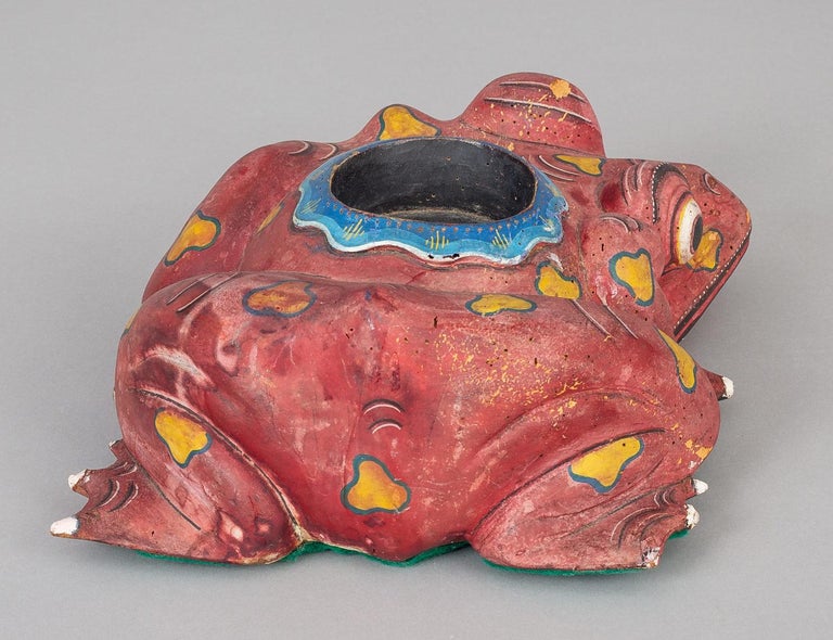 Chinese Antique Carved and Painted Frog For Sale at 1stDibs