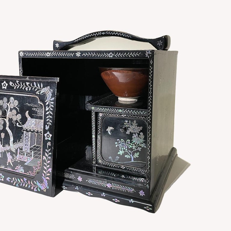 Chinese Antique Shell-Inlaid Lacquer Tea Tool Box, Qing Period For Sale ...