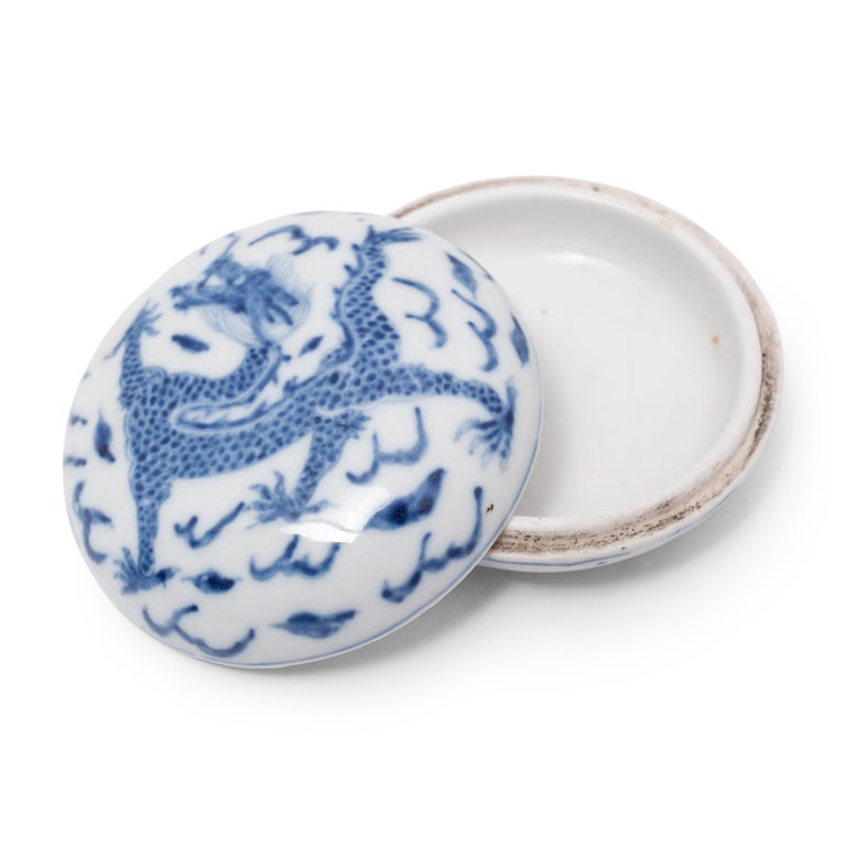 Chinese Blue and White Seal Ink Box For Sale at 1stDibs