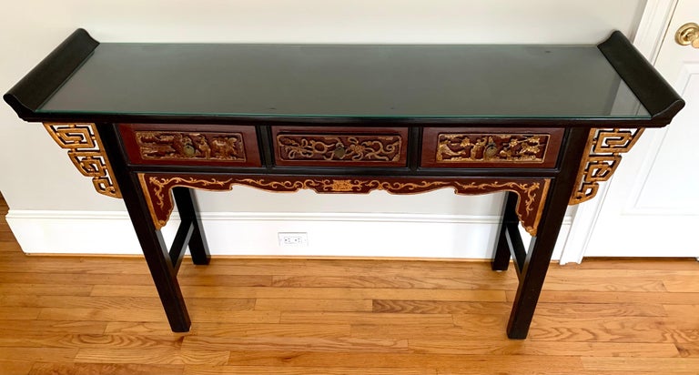 Chinese Carved Giltwood and Lacquered Console Prayer Table For Sale at ...