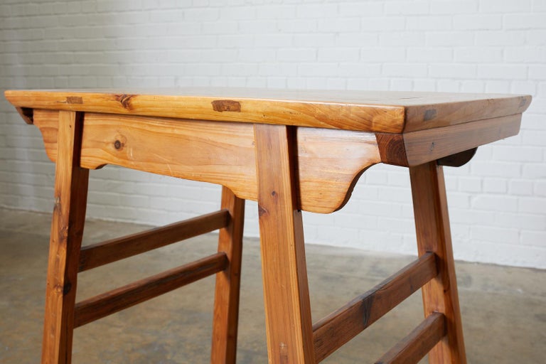 Chinese Carved Wine Entry Table For Sale at 1stDibs