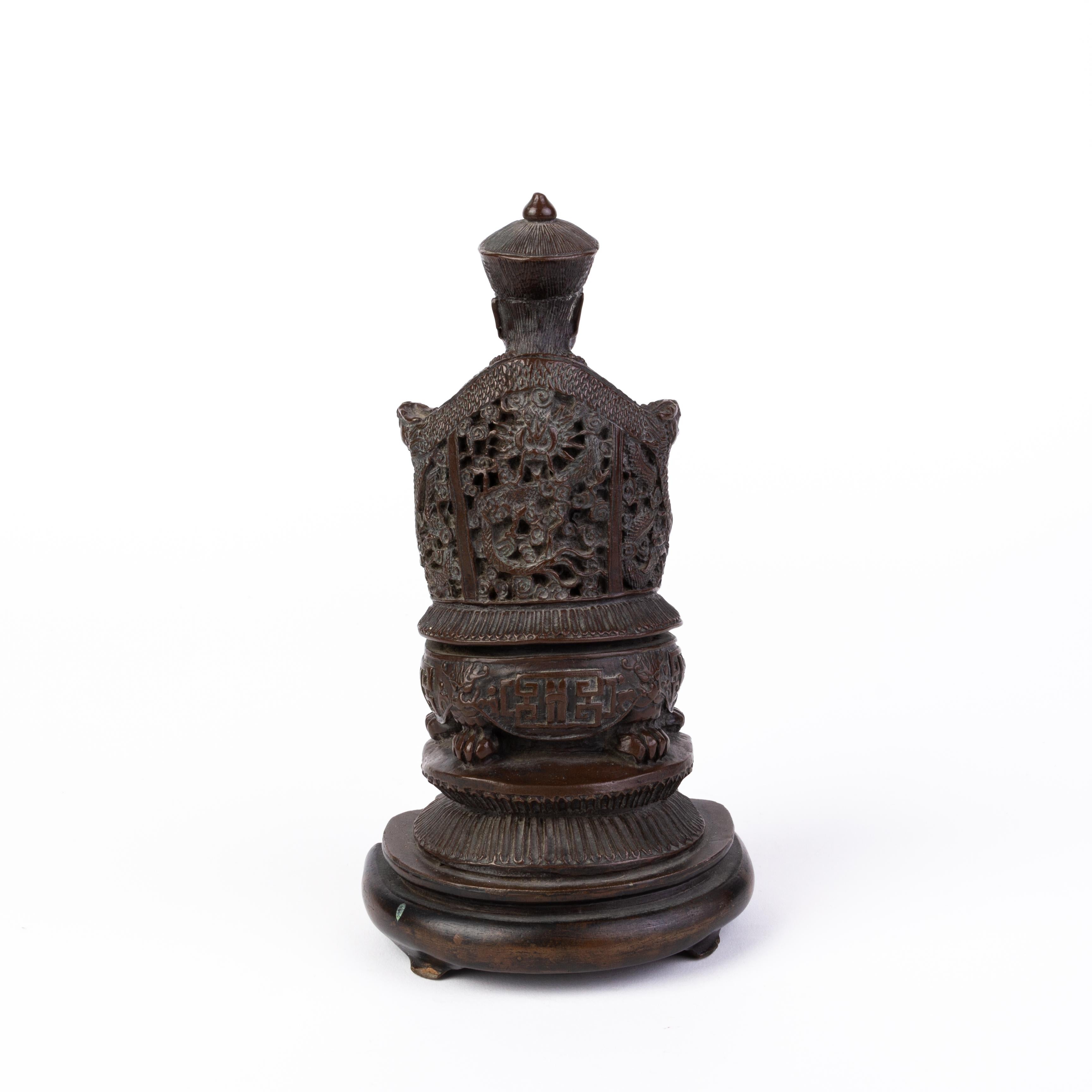 Chinese Composite Sculpture of a Seated Emperor For Sale at 1stDibs