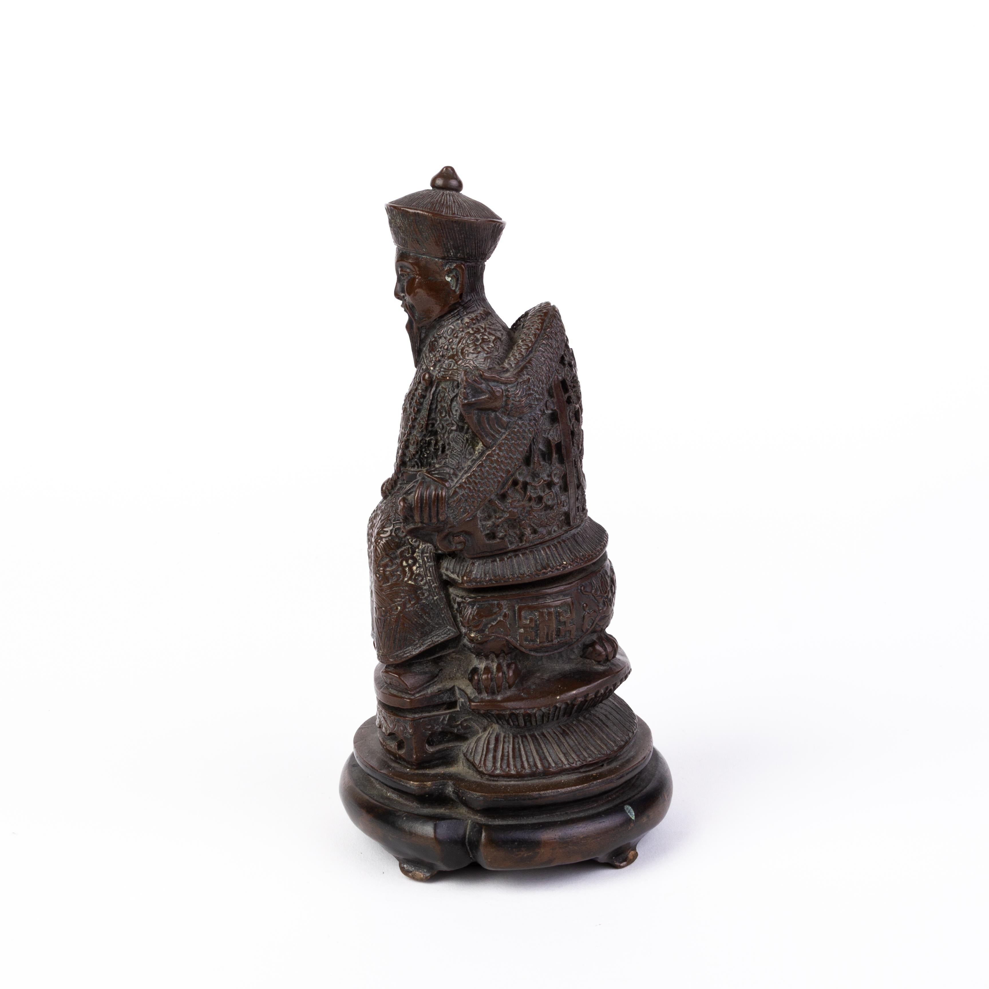 Chinese Composite Sculpture of a Seated Emperor For Sale at 1stDibs