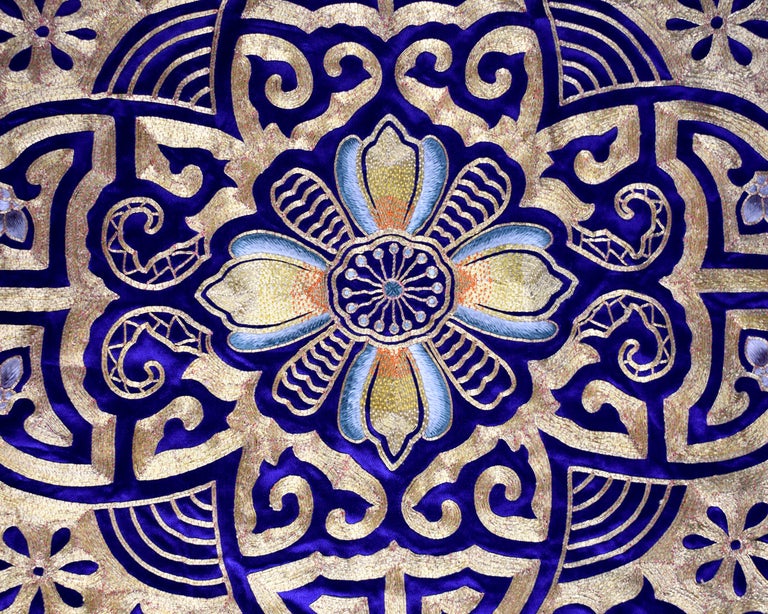 Chinese Decorative Silk and Gold Cartouche For Sale at 1stDibs