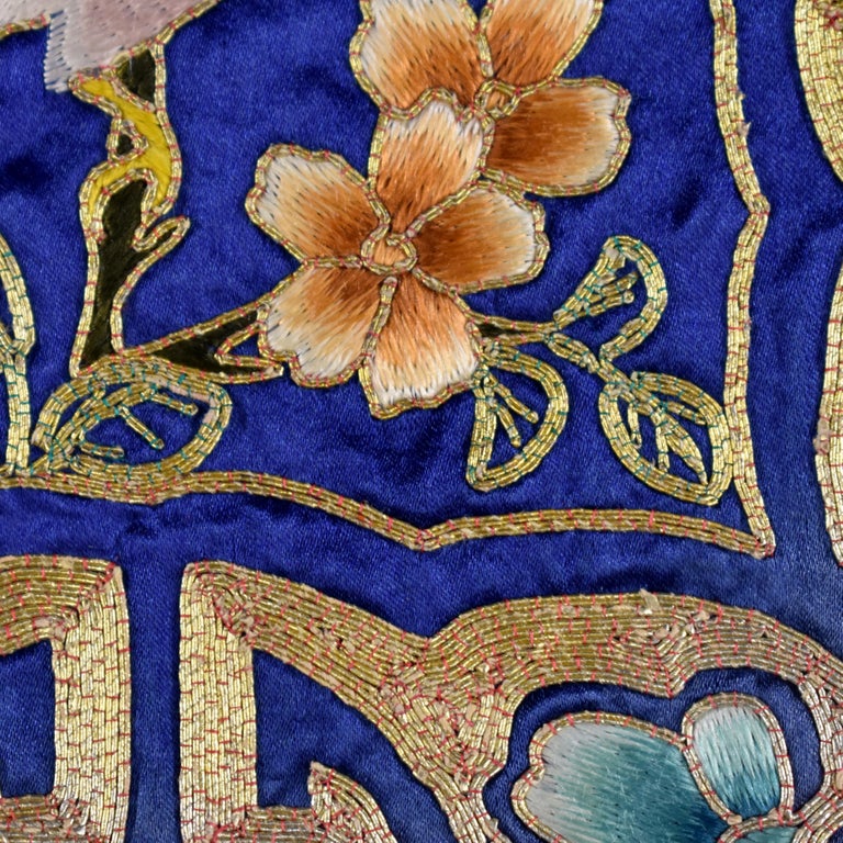 Chinese Decorative Silk with gold embroidered Cartouche For Sale at 1stDibs