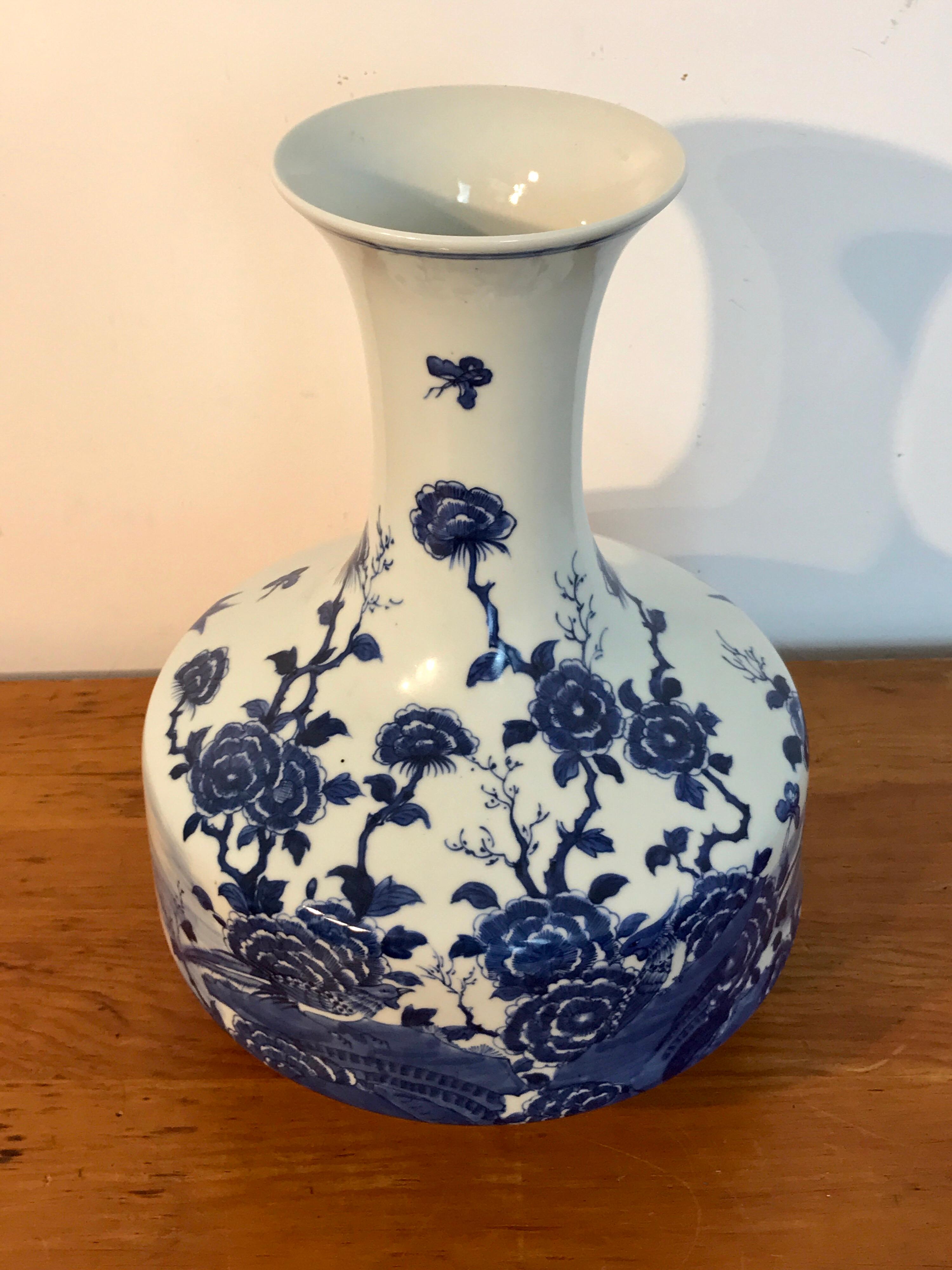 Chinese Export Blue and White Long Neck Vase at 1stDibs