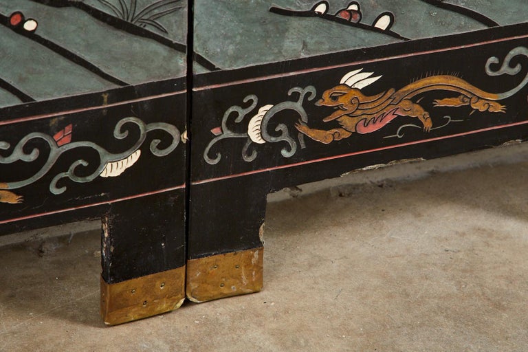 Chinese Export Eight Panel Gilt Lacquered Coromandel Screen at 1stDibs