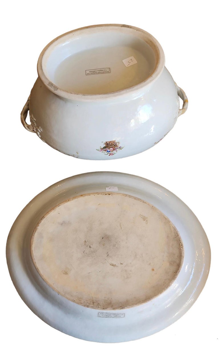 Chinese Export Oval Tureen For Sale at 1stDibs