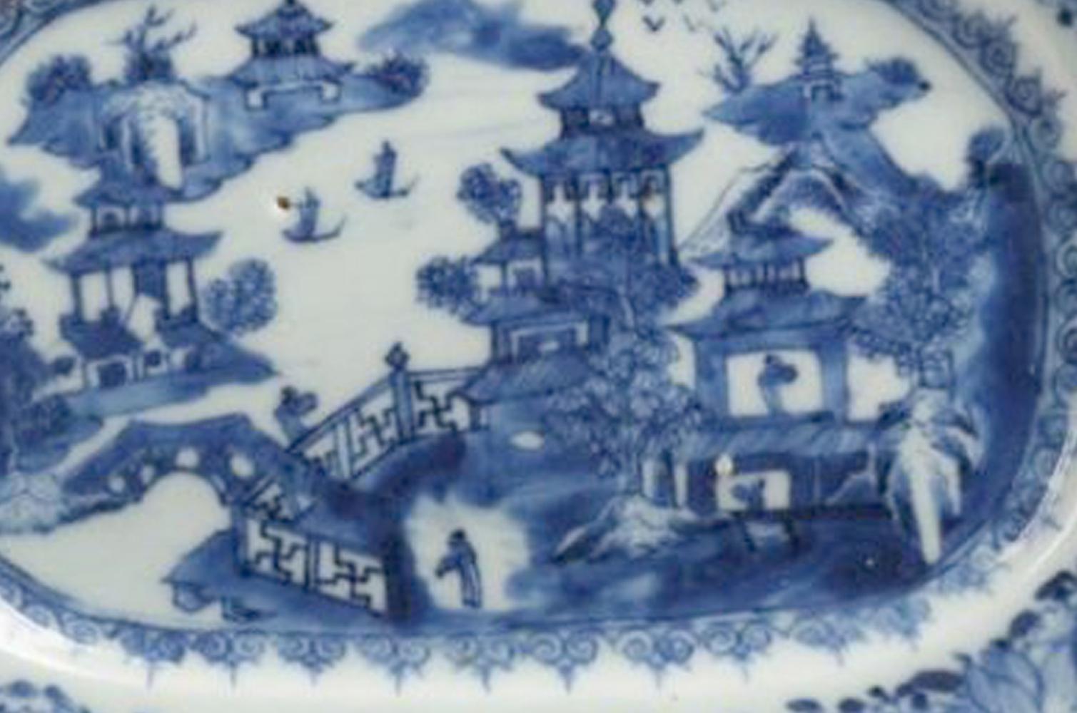 Chinese Export Porcelain Underglaze Blue and White Dish at 1stDibs