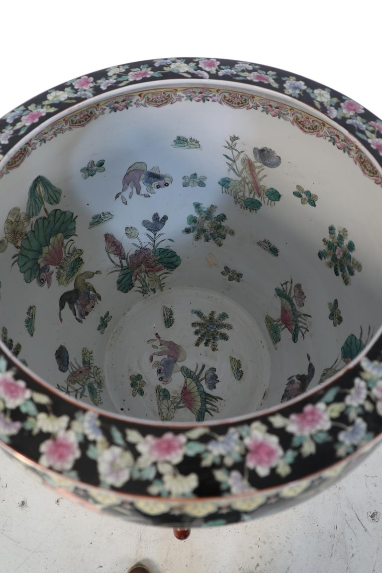 Chinese Floral Porcelain Planter with Wooden Stand For Sale at 1stDibs