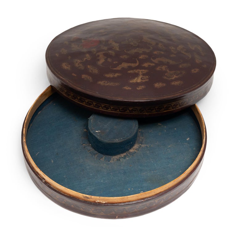 Chinese Gilt Lacquer Hat Box, c. 1900 For Sale at 1stDibs