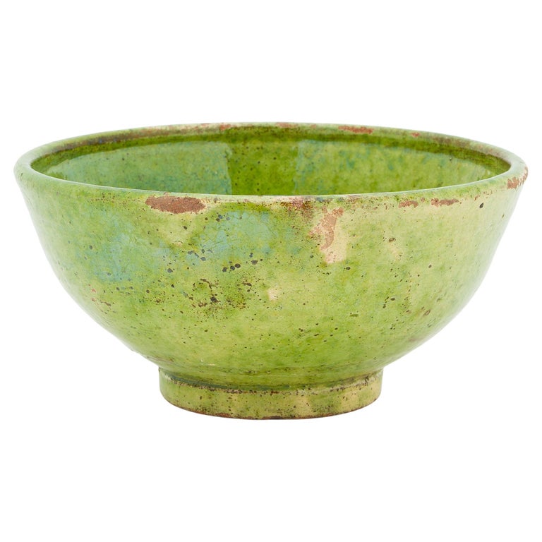 Chinese Green Glazed Footed Bowl, c. 1850 For Sale at 1stDibs