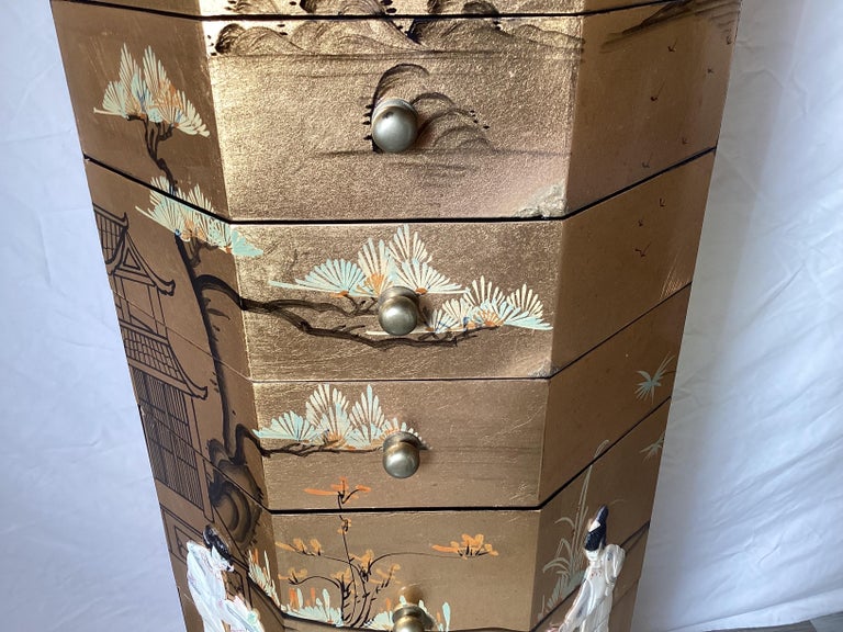 Chinese Hand Painted Lacquer Tall Jewelry Stand For Sale at 1stDibs