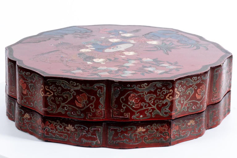 Chinese Lacquered Box For Sale at 1stDibs