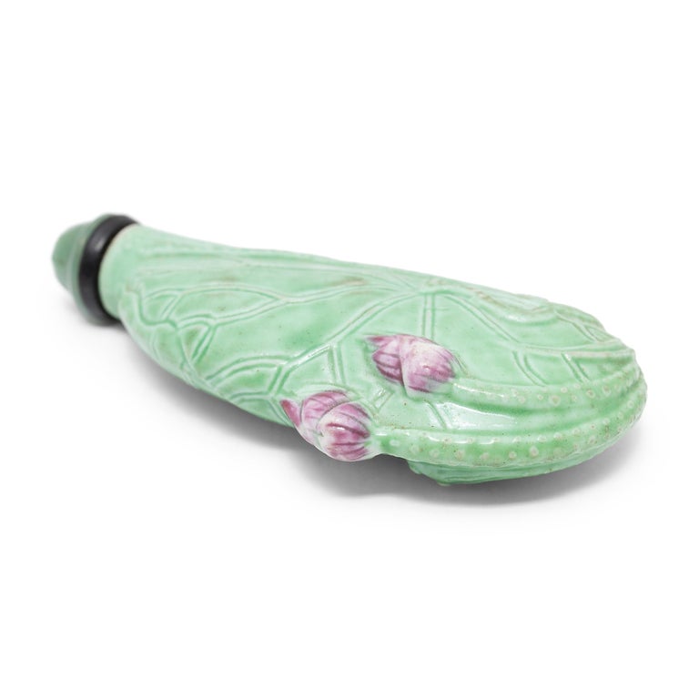 Chinese Lotus Leaf Snuff Bottle, c. 1900 For Sale at 1stDibs
