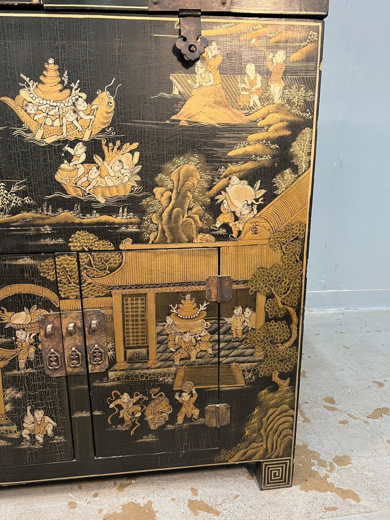 Chinese Money Chest in Black Lacquer and Gilt Decoration For Sale at ...