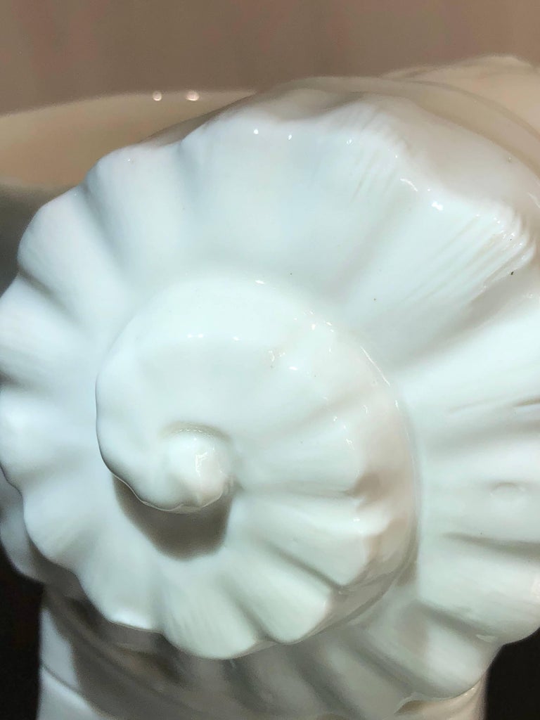 Chinese Porcelain Shell Form Vessel, Qing Dynasty, 18th Century For ...