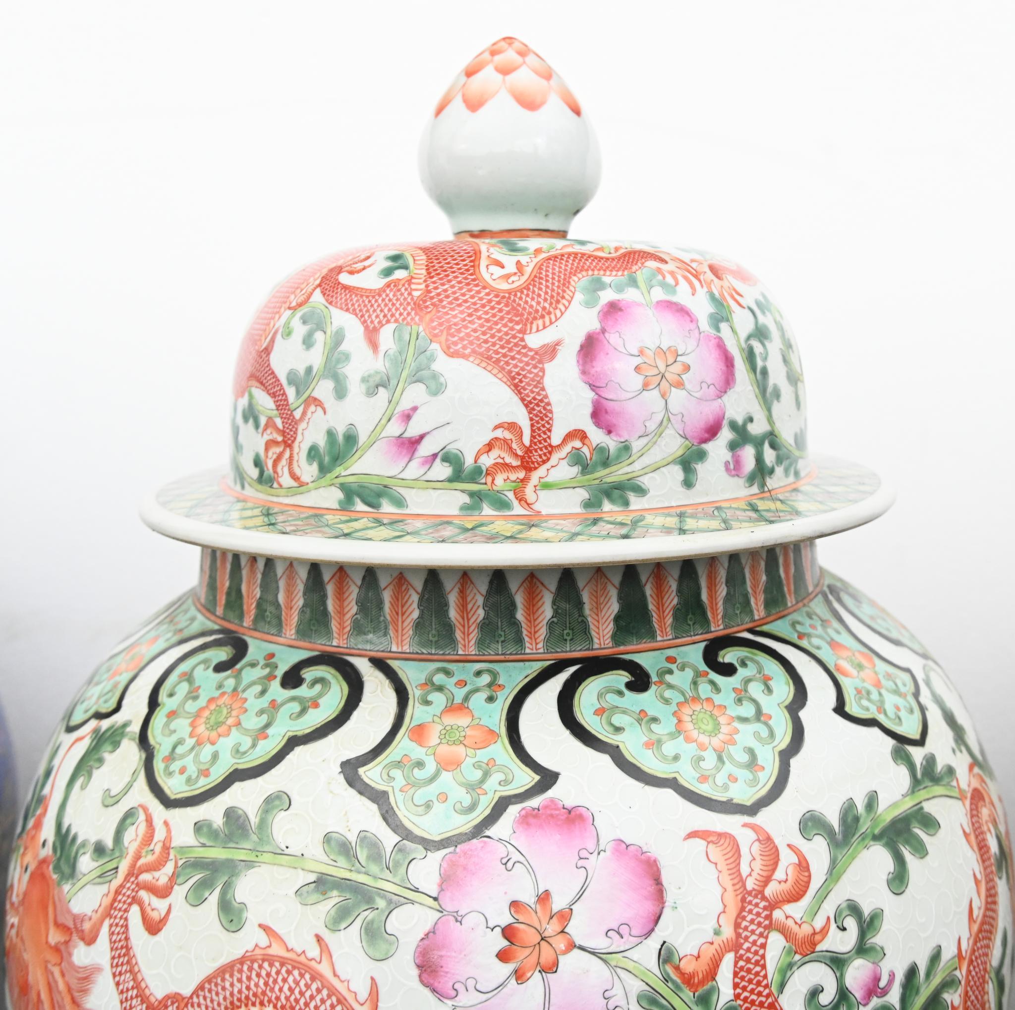 Chinese Qianlong Porcelain Lidded Dragon Vases Urns Pottery Ginger Jars ...