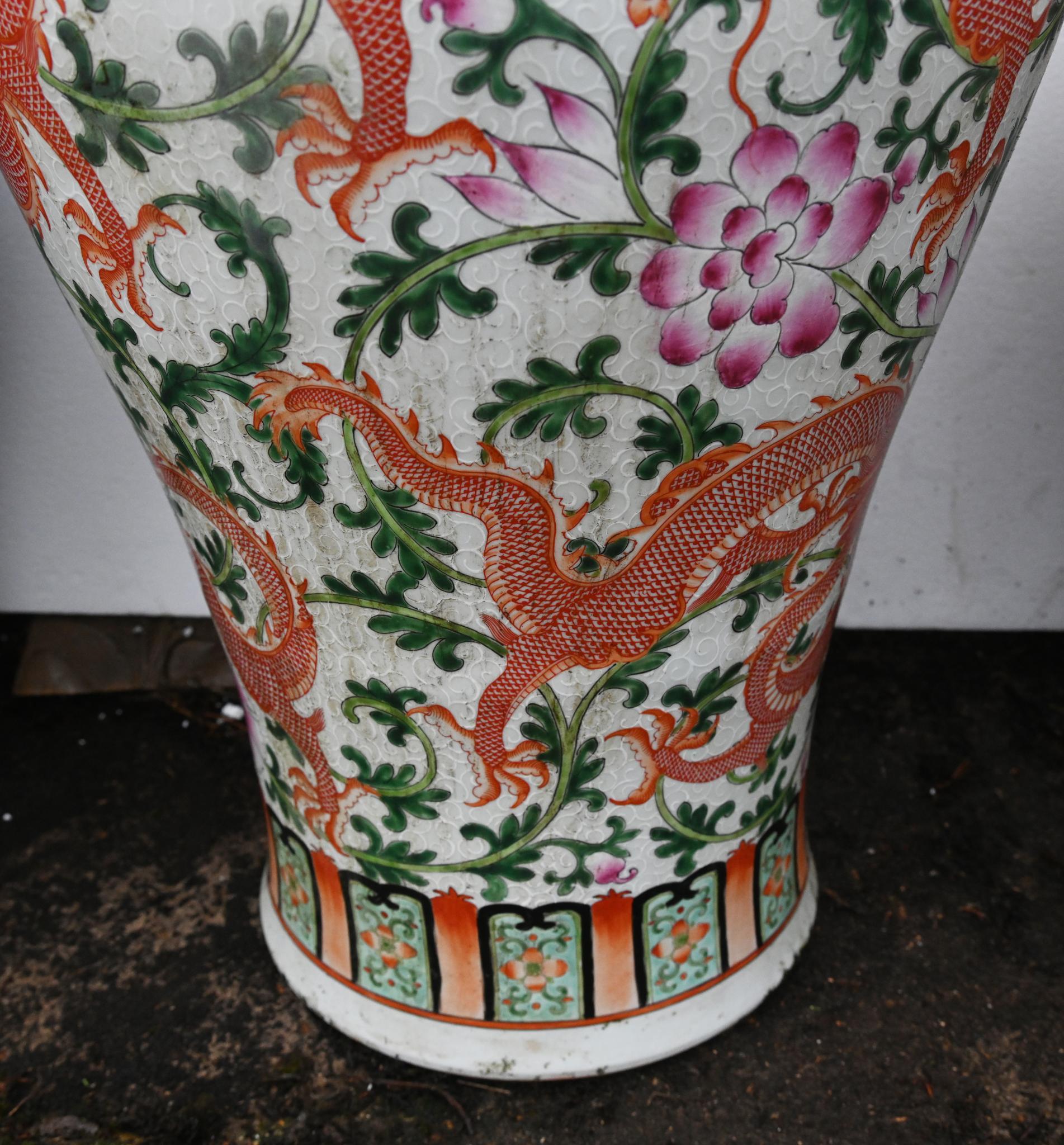Chinese Qianlong Porcelain Lidded Dragon Vases Urns Pottery Ginger Jars ...