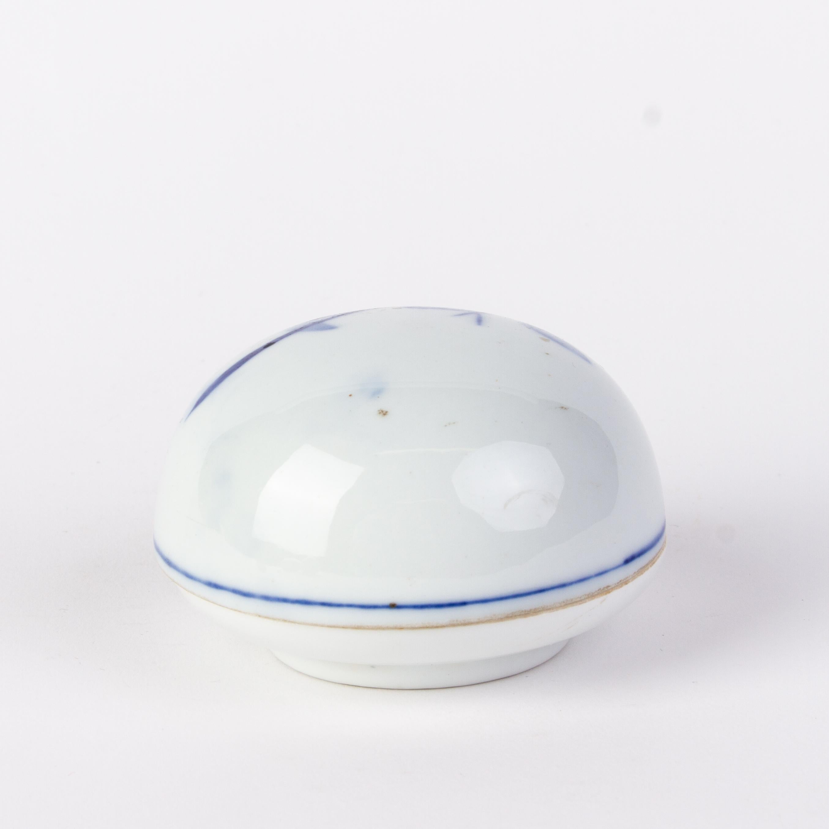 Chinese Qing Dynasty Blue and White Porcelain Lidded Paste Box 19th ...