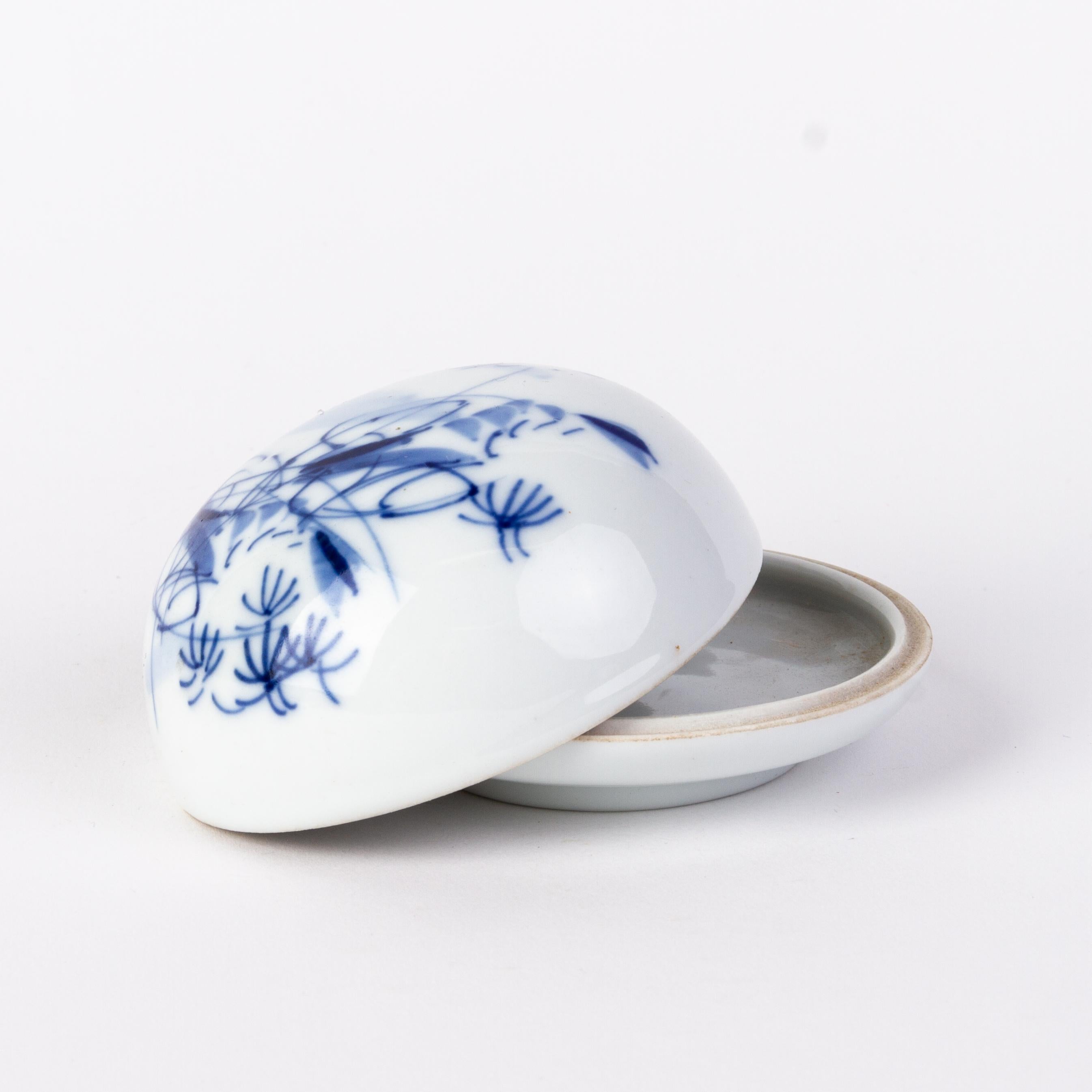 Chinese Qing Dynasty Blue and White Porcelain Lidded Paste Box 19th ...