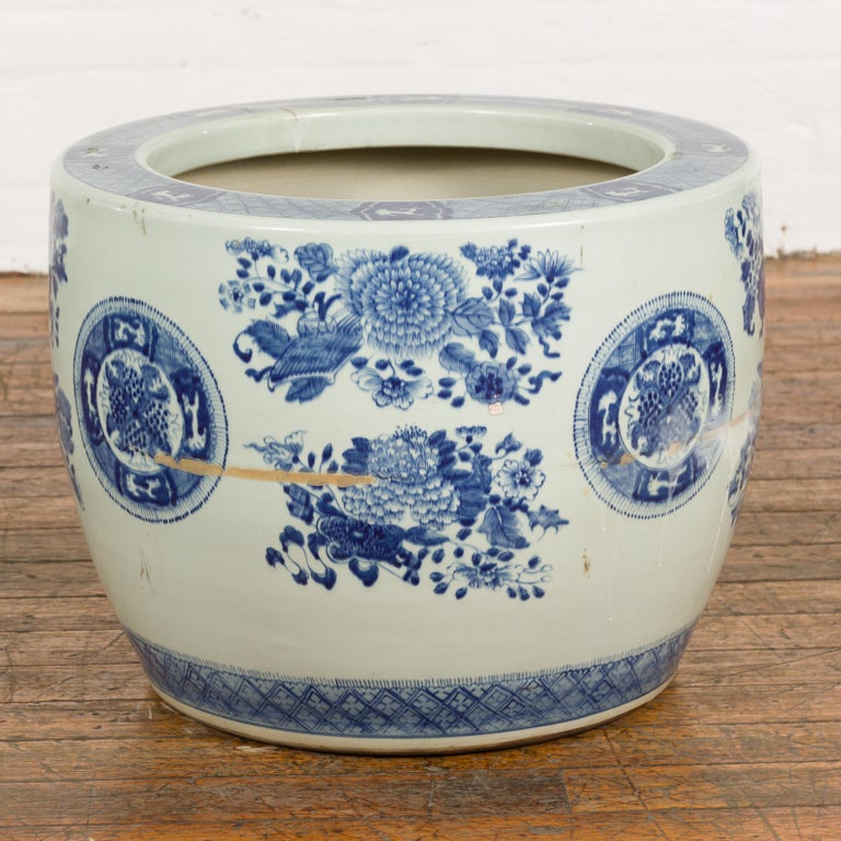 Chinese Qing Dynasty Period Blue and White Porcelain Planter Jardinière ...