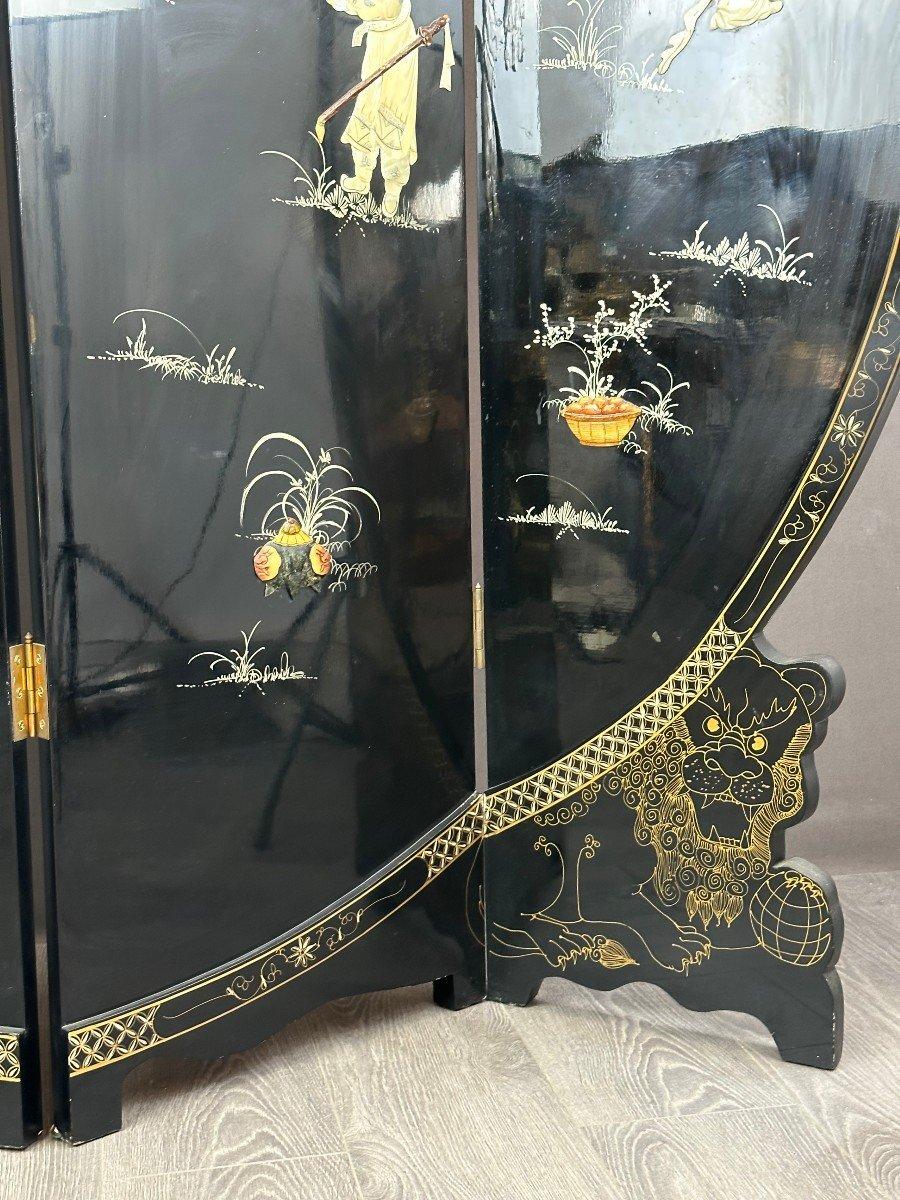 Chinese Screen In Black Lacquer And Mother-of-pearl Inlays 20th Century ...