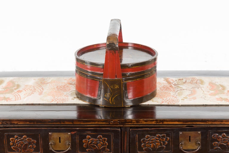 Chinese Vintage Black and Red Round Picnic Basket with Gilt Chinoiserie ...