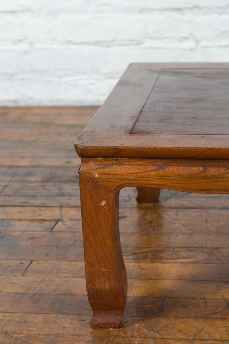Chinese Vintage Low Coffee Table with Two-Toned Top and Curving Legs ...