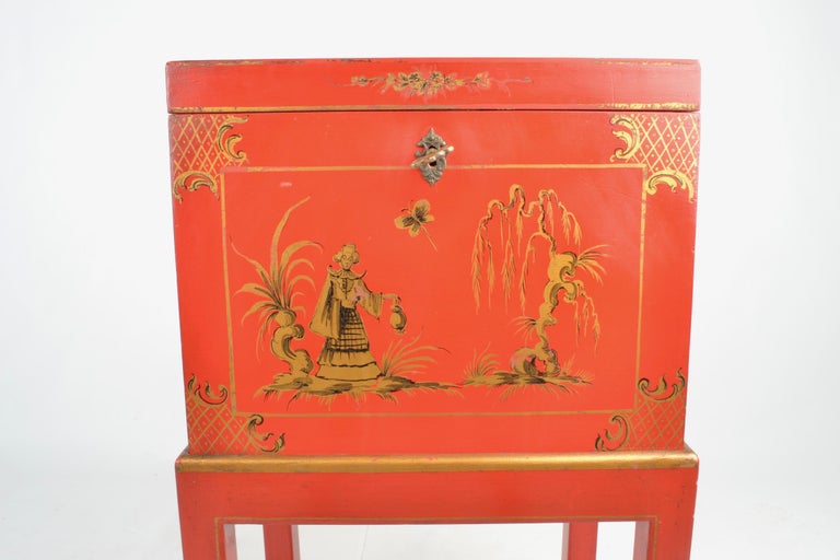 Chinoiserie Box on Stand at 1stDibs