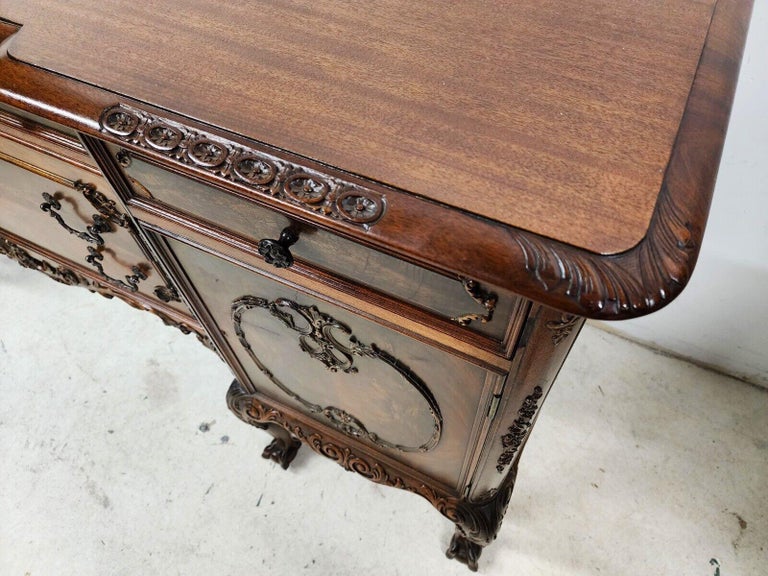 Chippendale Buffet Sideboard by ROYAL FURNITURE Co For Sale at 1stDibs